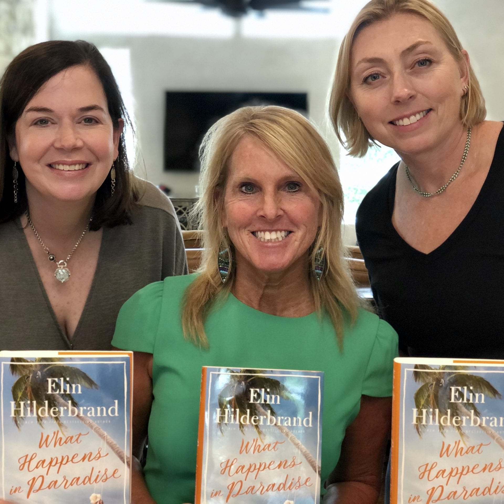 ELYSIAN Magazine | Cindy Burnett - Thoughts From a Page