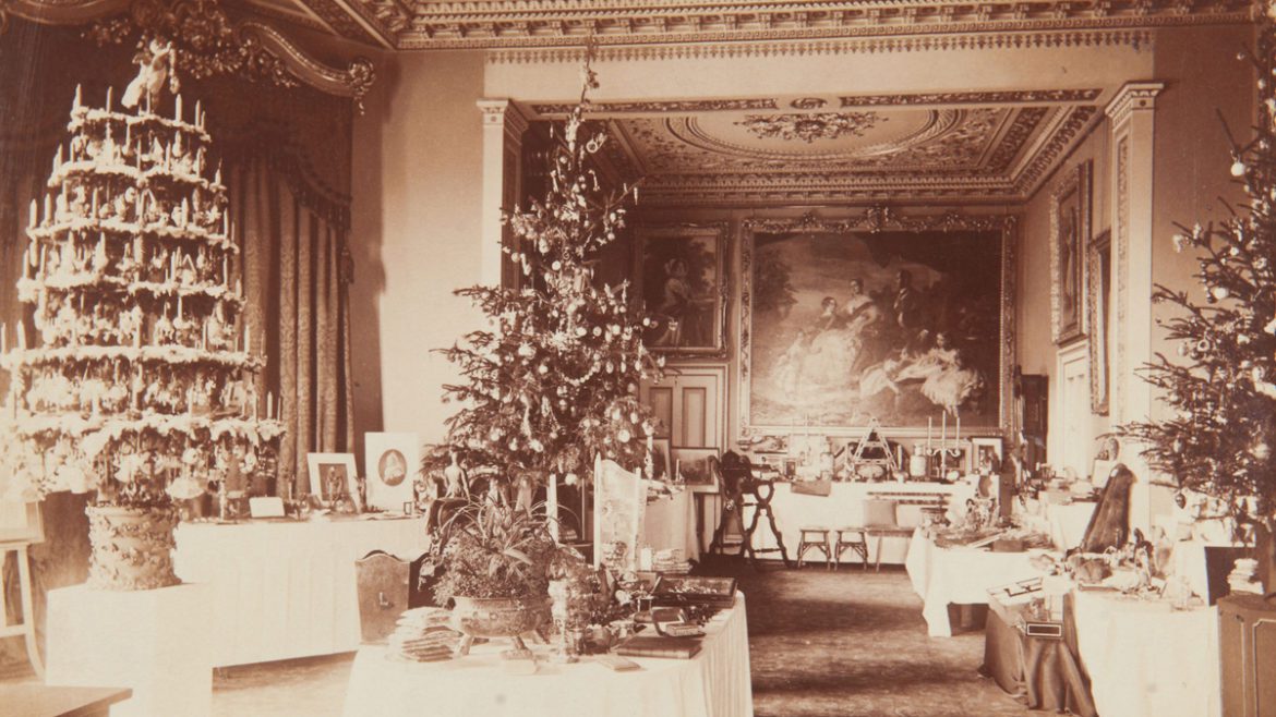 ELYSIAN Magazine | Traditional Victorian Christmas Dinner